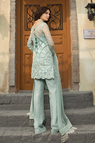 IRIS BLUE – Suffuse